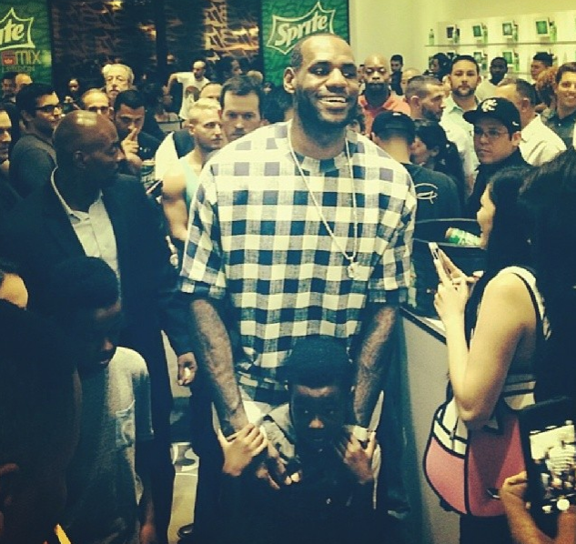 LeBron James’ “Sprite 6 Mix”, Stars In McDonald’s Ad (PHOTOS) | Global ...
