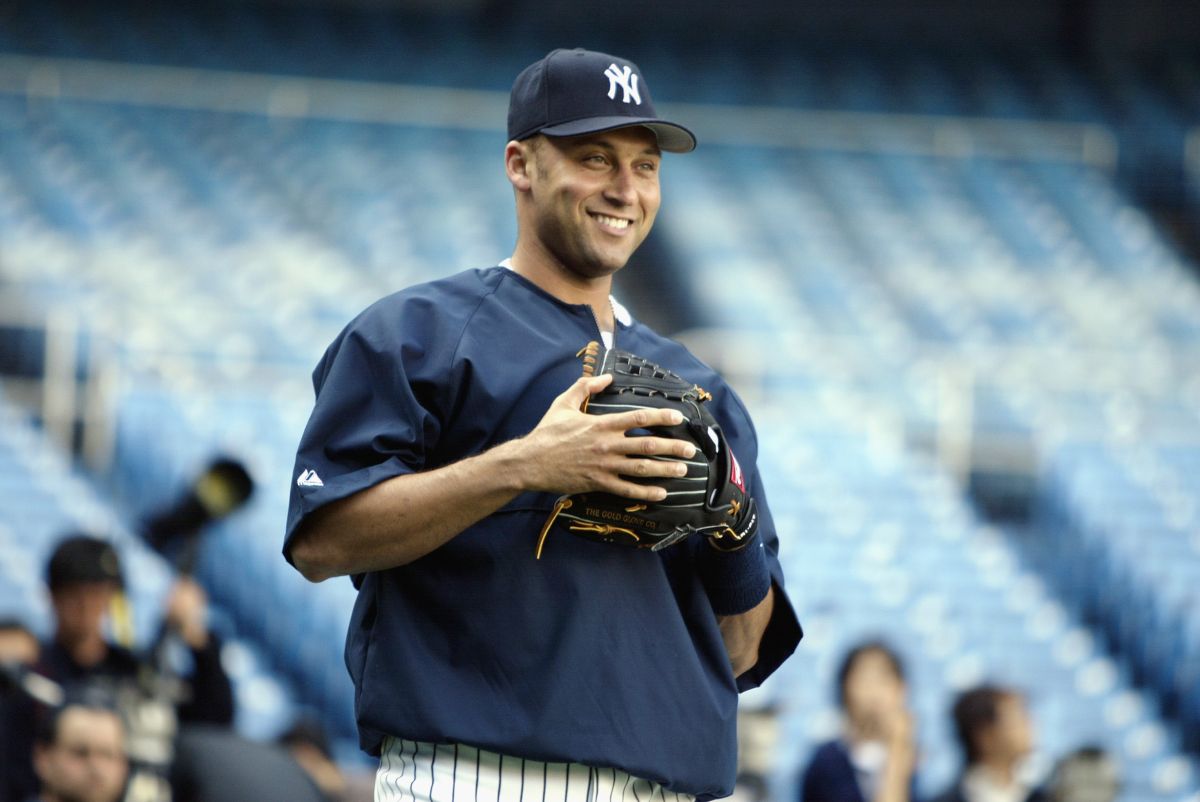 18 Photos Of Derek Jeter Through The Years (PHOTOS) - 93.9 WKYS