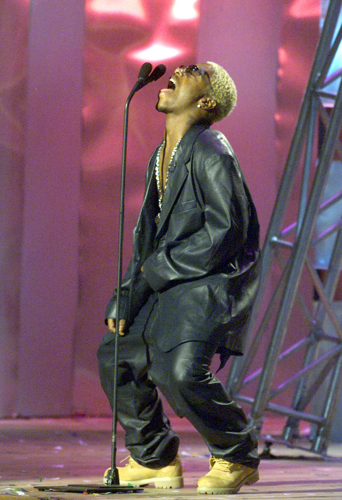 Throwback Pictures Of R&B Singer Sisqo (PHOTOS) - 97.9 The Box