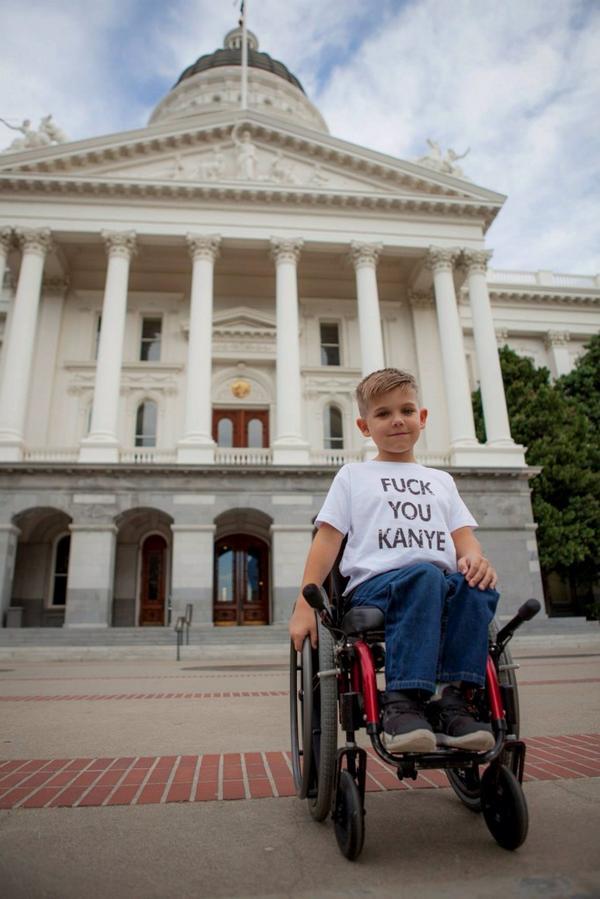 The 25 Most Recent, Hilarious, & Bizarre Cases Of #Caucasity (PHOTOS ...