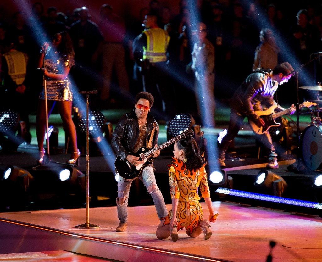 All The Costumes Katy Perry Wore During Super Bowl XLIV Performance ...