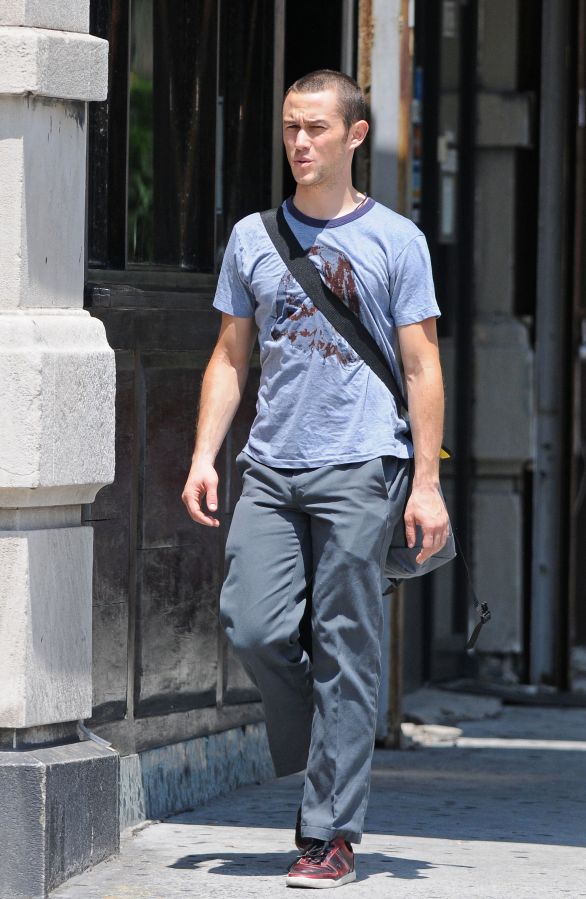 10 Male Celebrities With Boy Bods | Global Grind