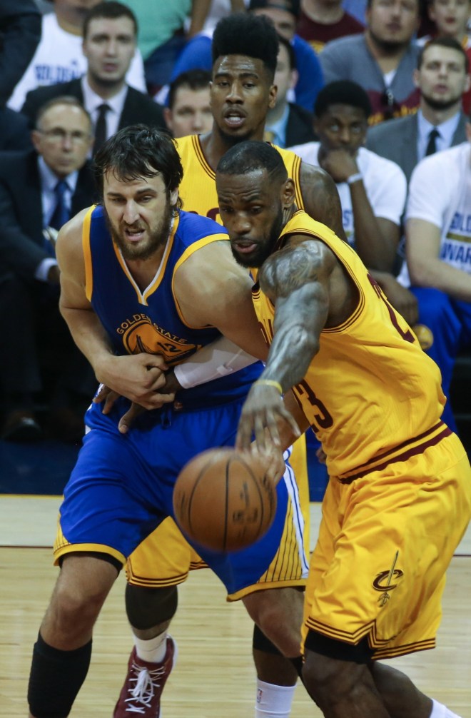 26 Throwback Photos Of The 2015 NBA Finals Players | 97.9 The Beat