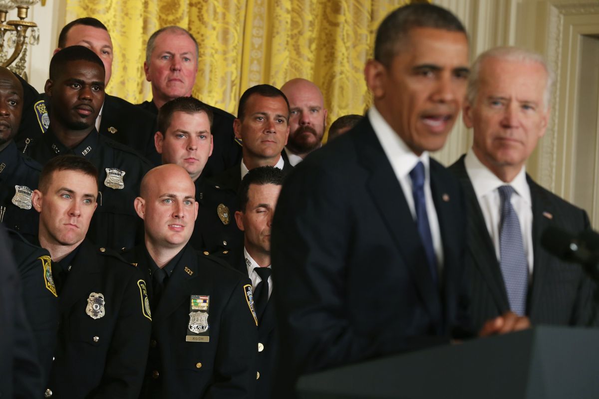 26 Pictures Of President Obama & VP Joe Biden Looking Like A Rap Duo ...