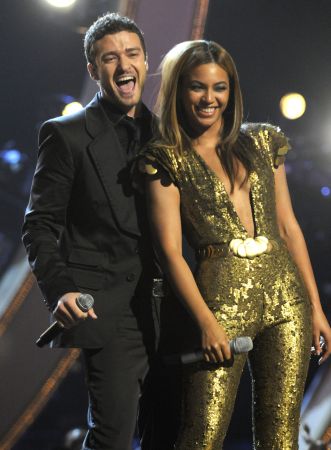 Flashback Friday: Here's What Was Happening In Pop Culture In 2006 ...
