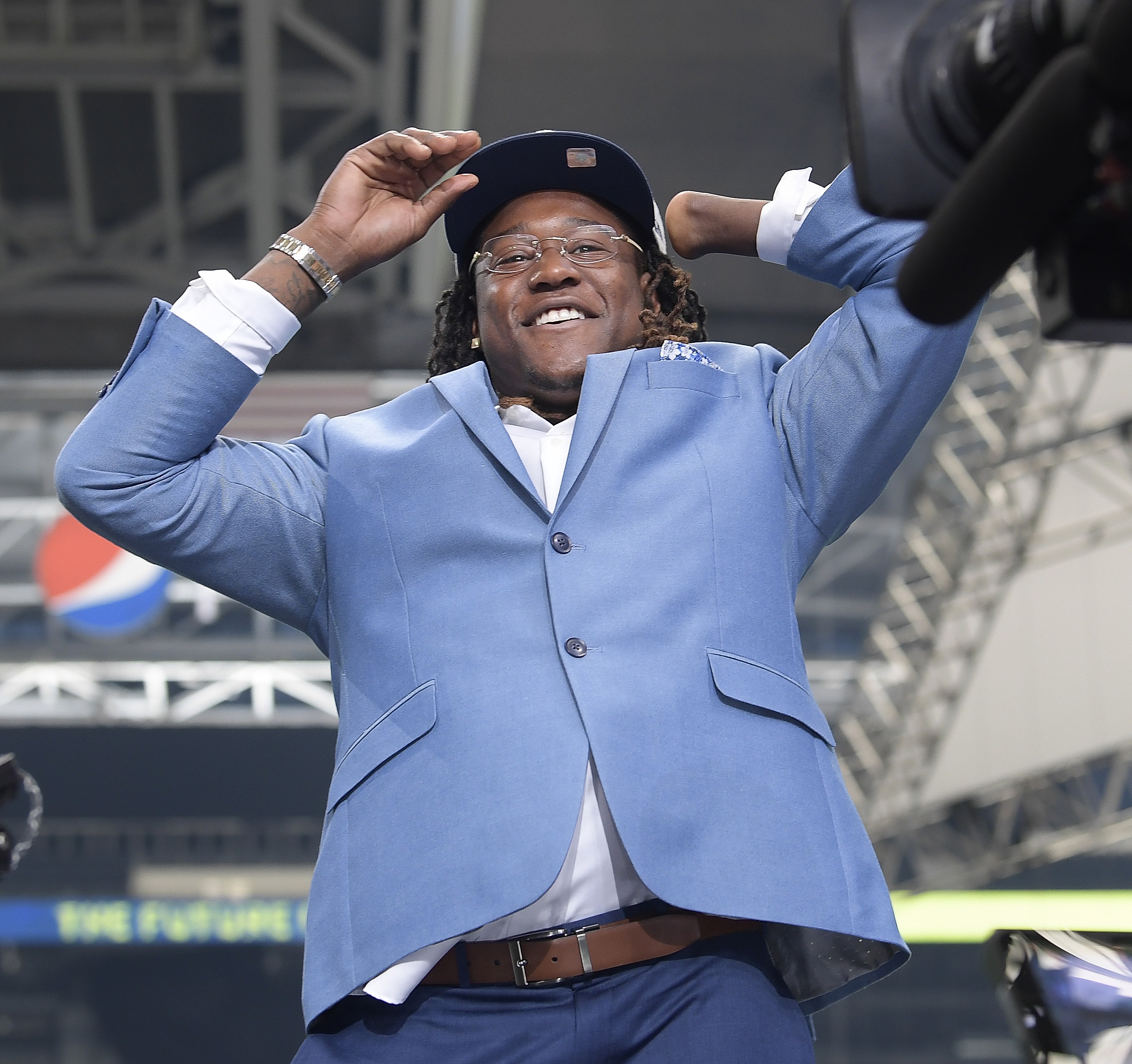 Shaquem Griffin Makes History As The First NFL Star With One Hand