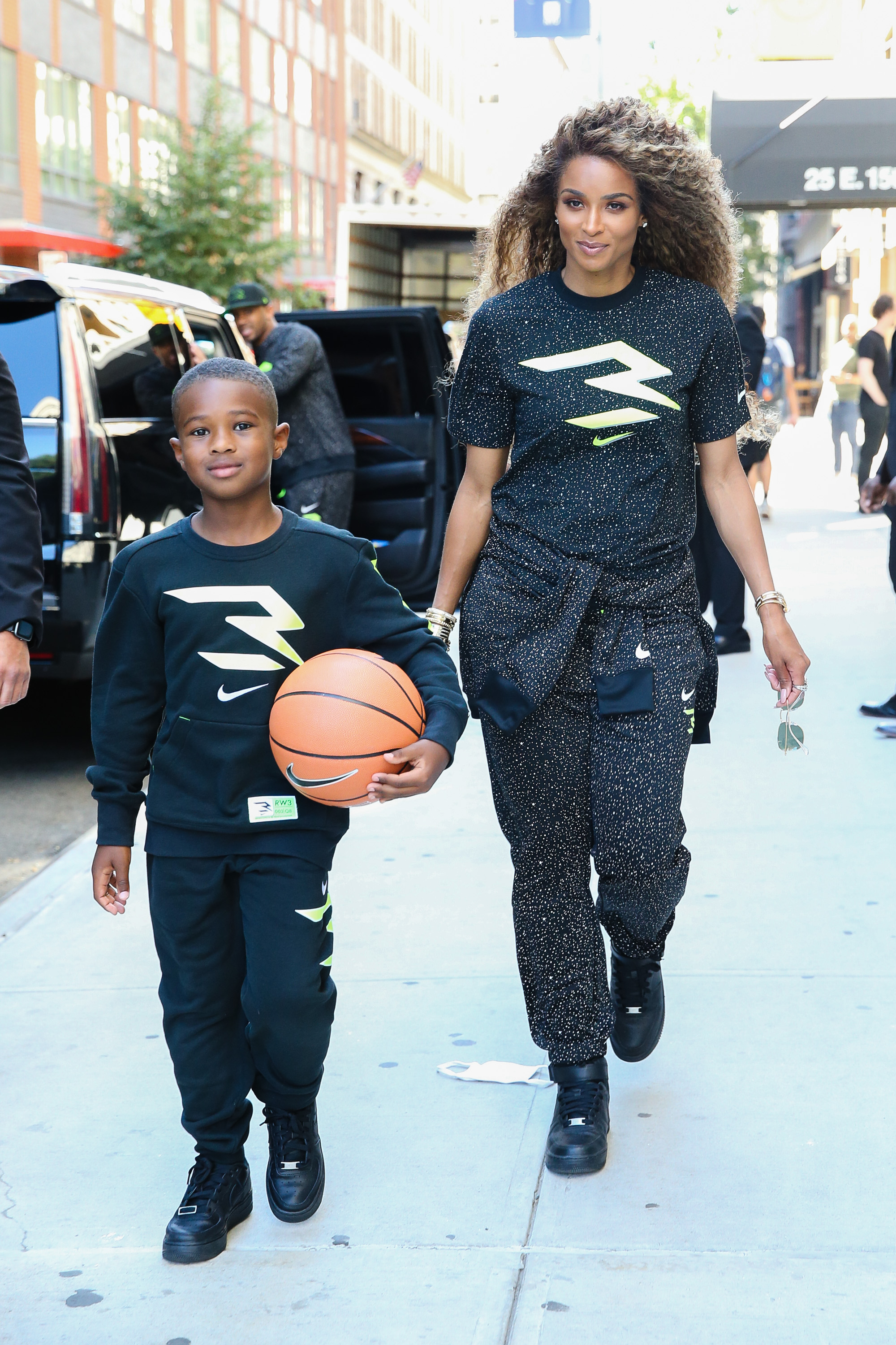 Picture Perfect: The Wilsons Show Out In Russell's New Clothing Line 3BRAND