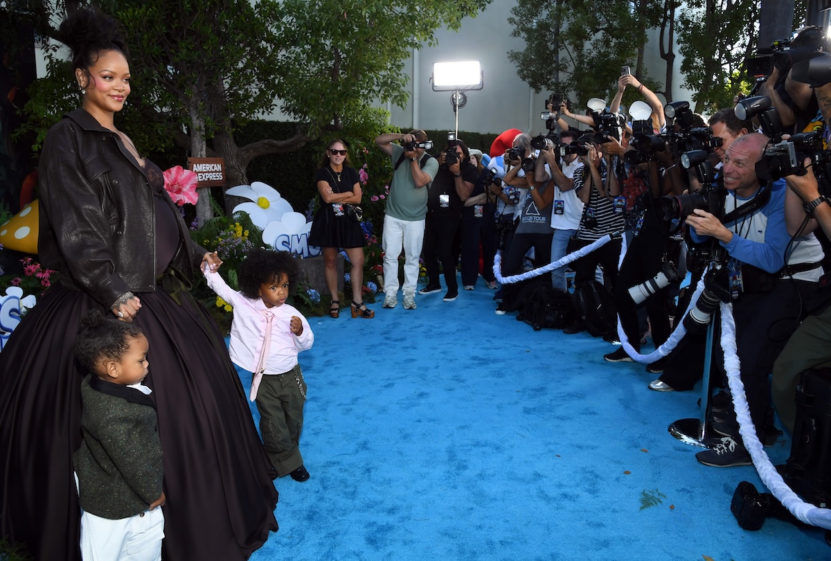 Rihanna Stuns At ‘Smurfs’ LA Premiere With Sons RZA & Riot